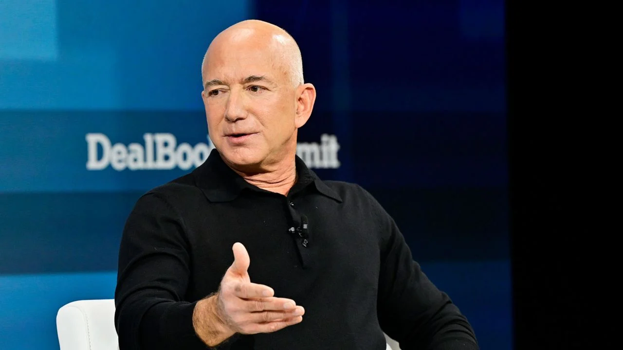 Jeff Bezos Net Worth 2025: Business Titan's Wealth Journey